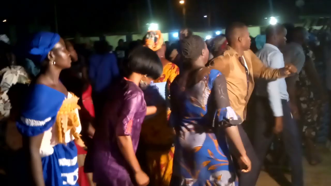 Balla_Dembele concerts_Live à_Abidjan_Abobo_dokui (16/04/2021) - YouTube