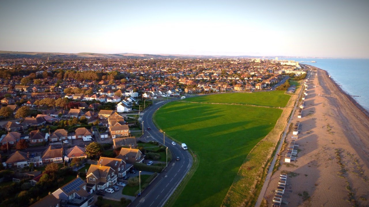 Sunset over Goring-by-Sea | 4K Drone - YouTube