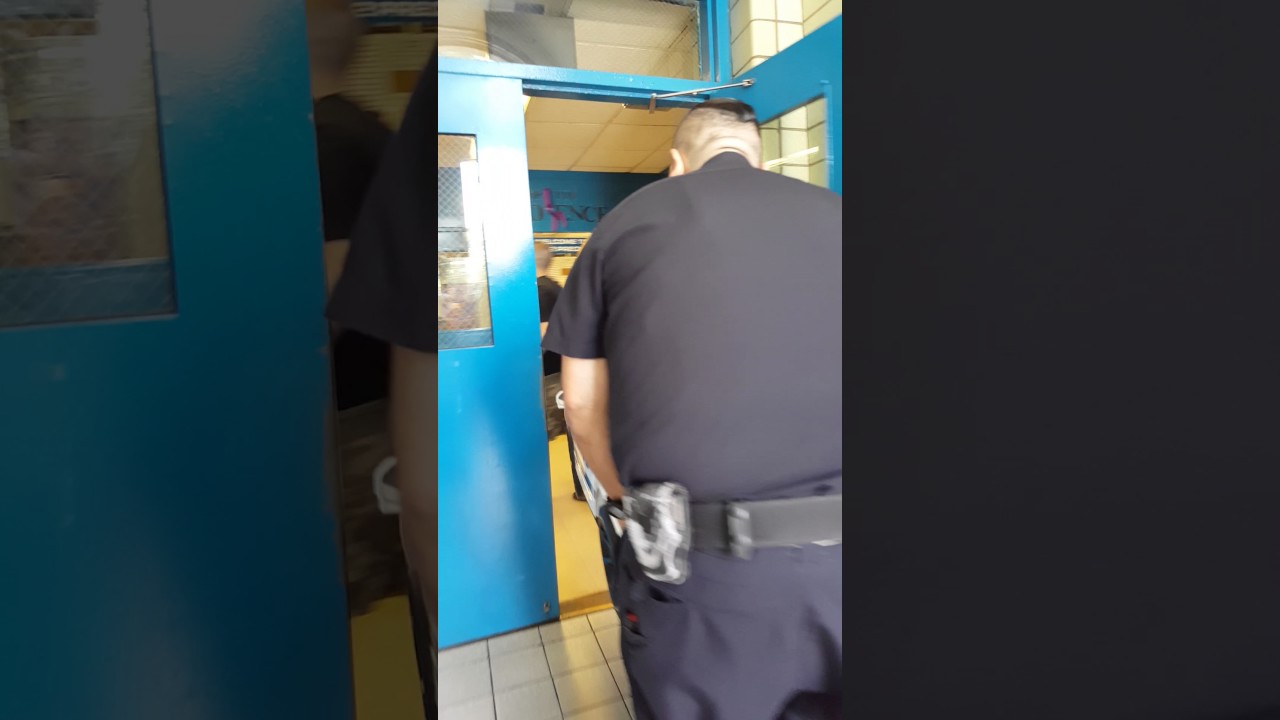 ITS THE POLICE, OPEN THE DOOR!!! - YouTube