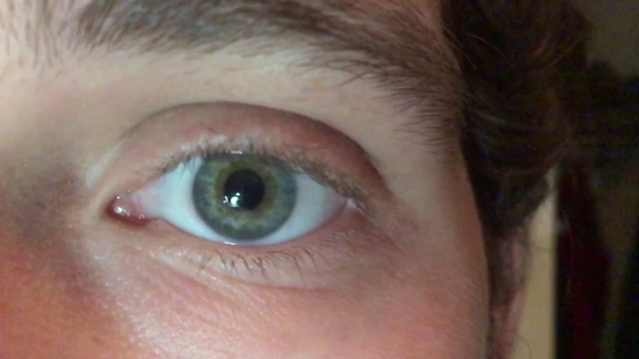 Slow-mo Eye Vibration - YouTube