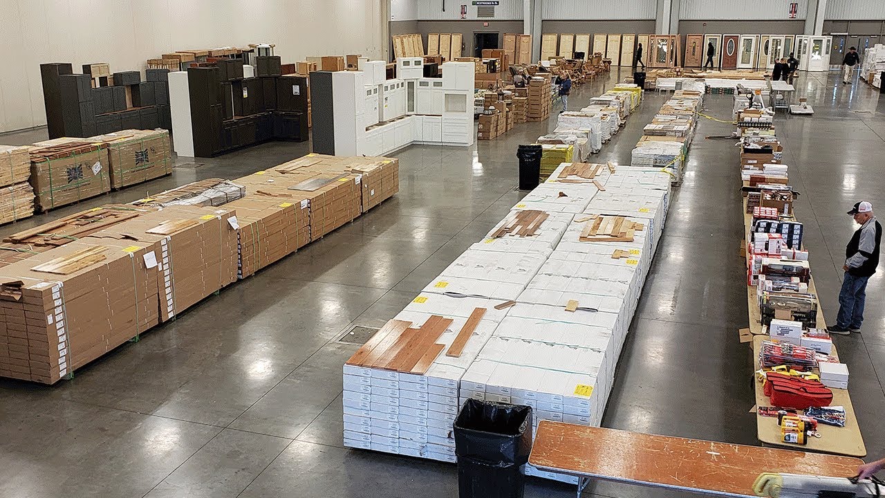Virginia Peak Building Material Auction - YouTube