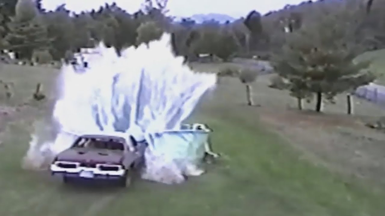 Swimming Pool Destruction Compilation || Compilação de piscinas ...