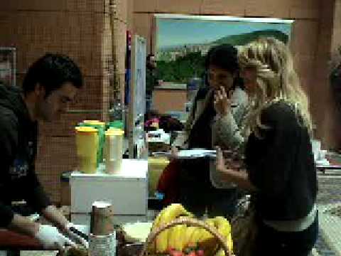 aysun kayacı yeditepe'de. Gözde moda girio:P