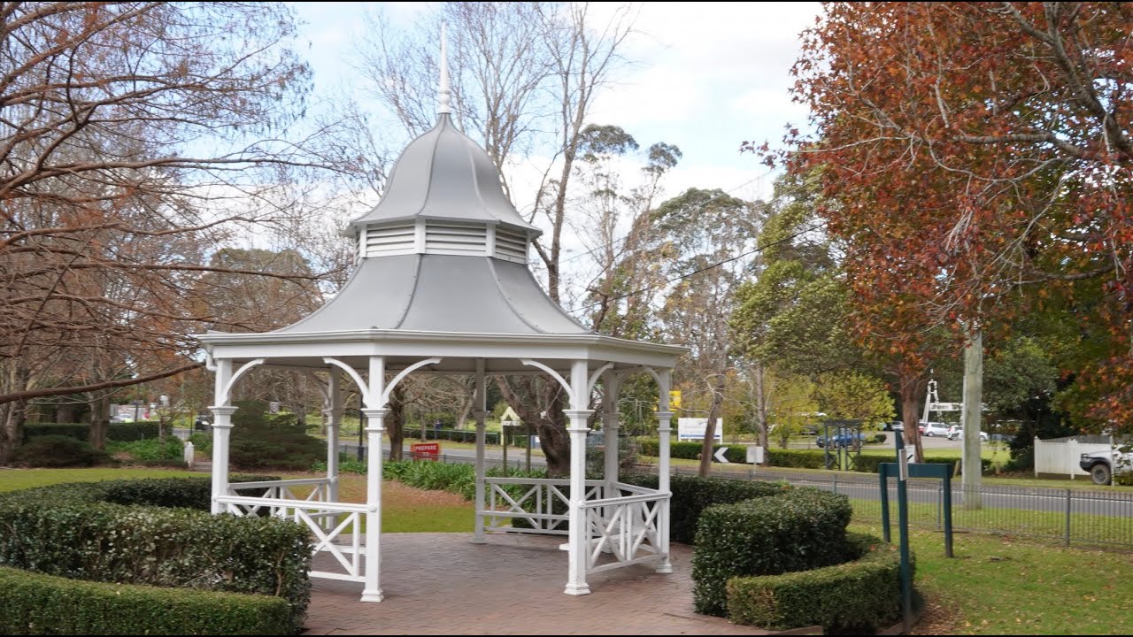 Berry, a historic country town on the south coast of NSW - YouTube