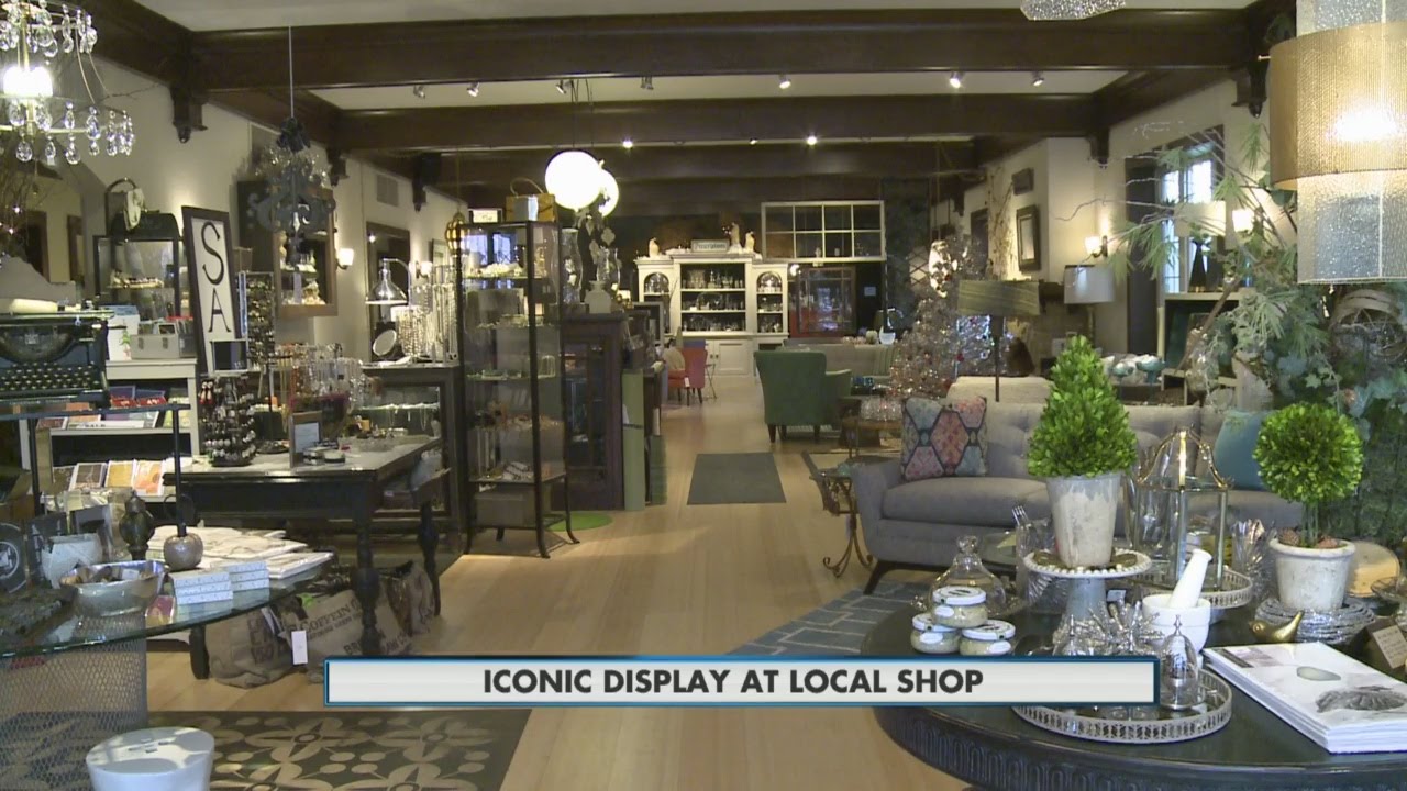 Iconic Display 6pm 11-29-2015 - YouTube