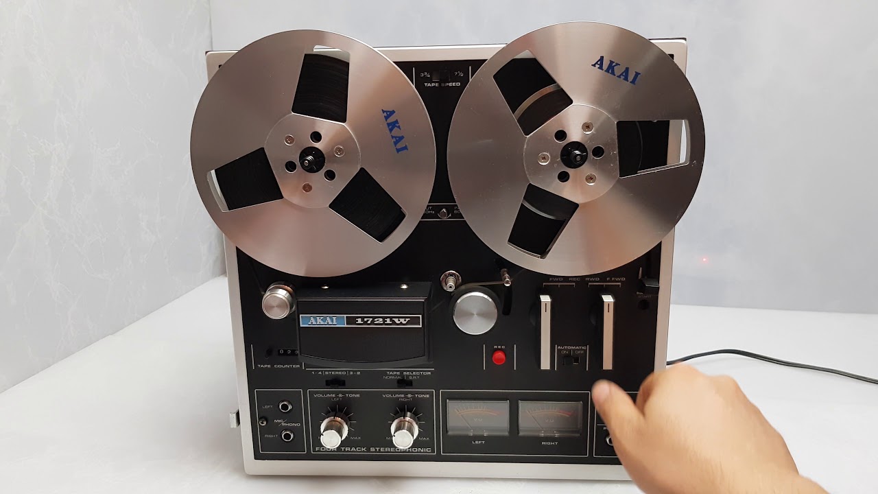 Akai 1721W (For Sale: eBay) - YouTube