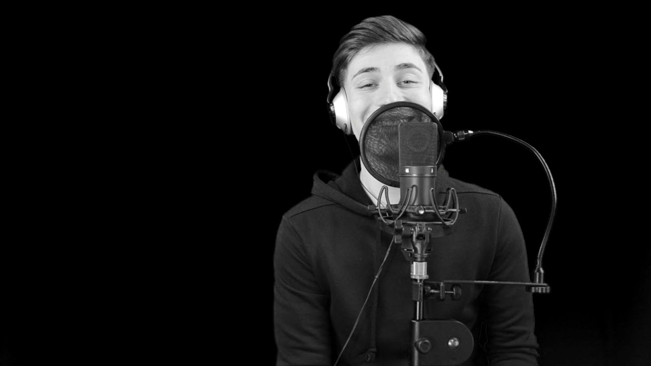 TI DEDICO IL SILENZIO-ULTIMO (Cover by Andrea Capasso) - YouTube