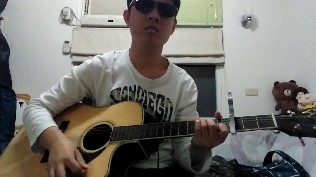 周湯豪Nick Chou 帥到分手♥♥94帥到爆炸 吉他cover - YouTube