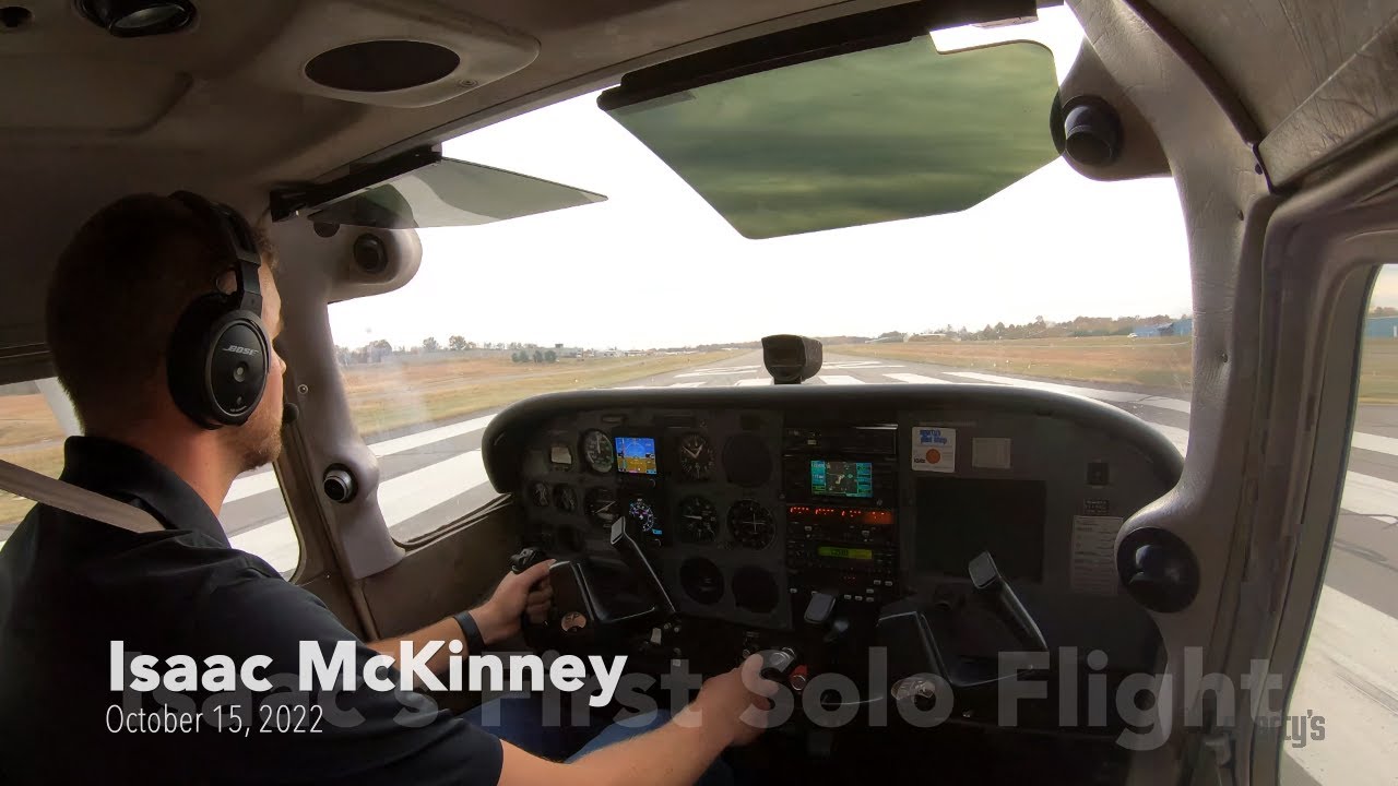 Isaac McKinney's first airplane solo flight at Sporty's Academy - YouTube