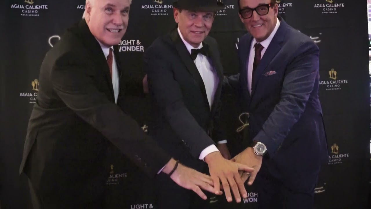 Sinatra® Landmark 7000 Wheel Game - YouTube