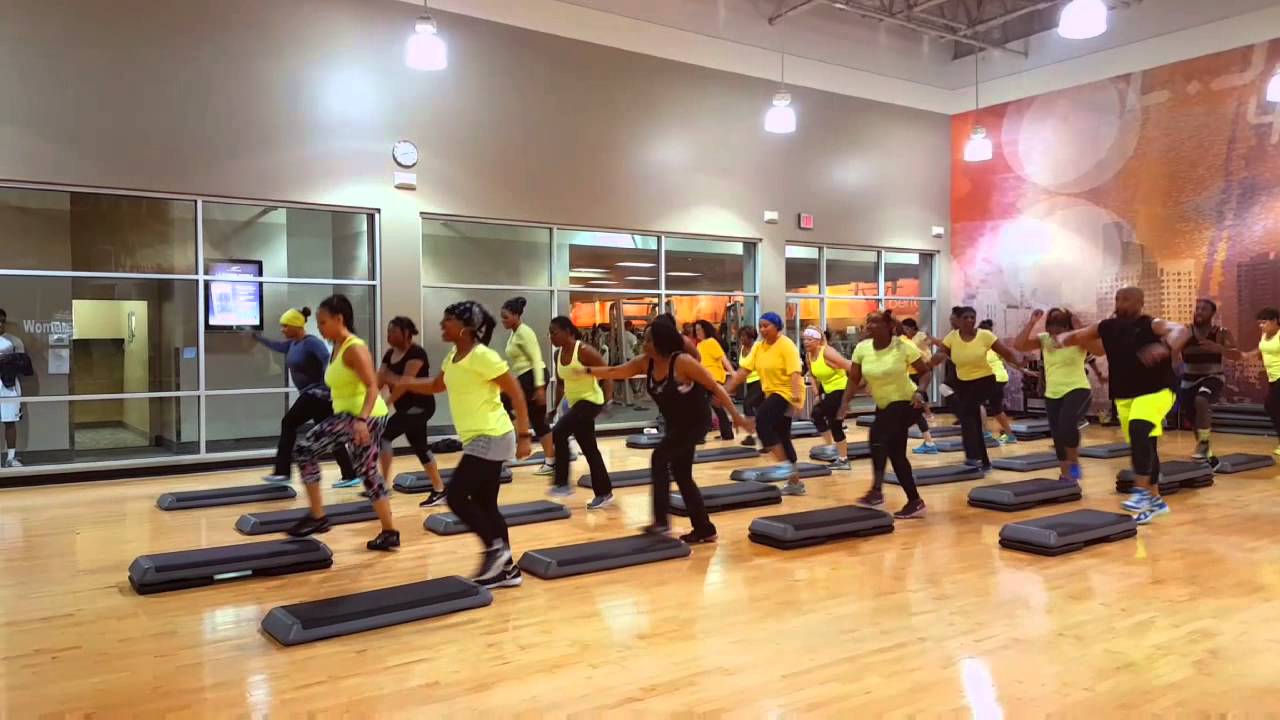 Step Aerobics w/Sean Robinson & Fab Steppers - YouTube