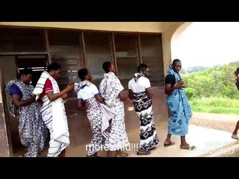 Kuhis do the dance - YouTube