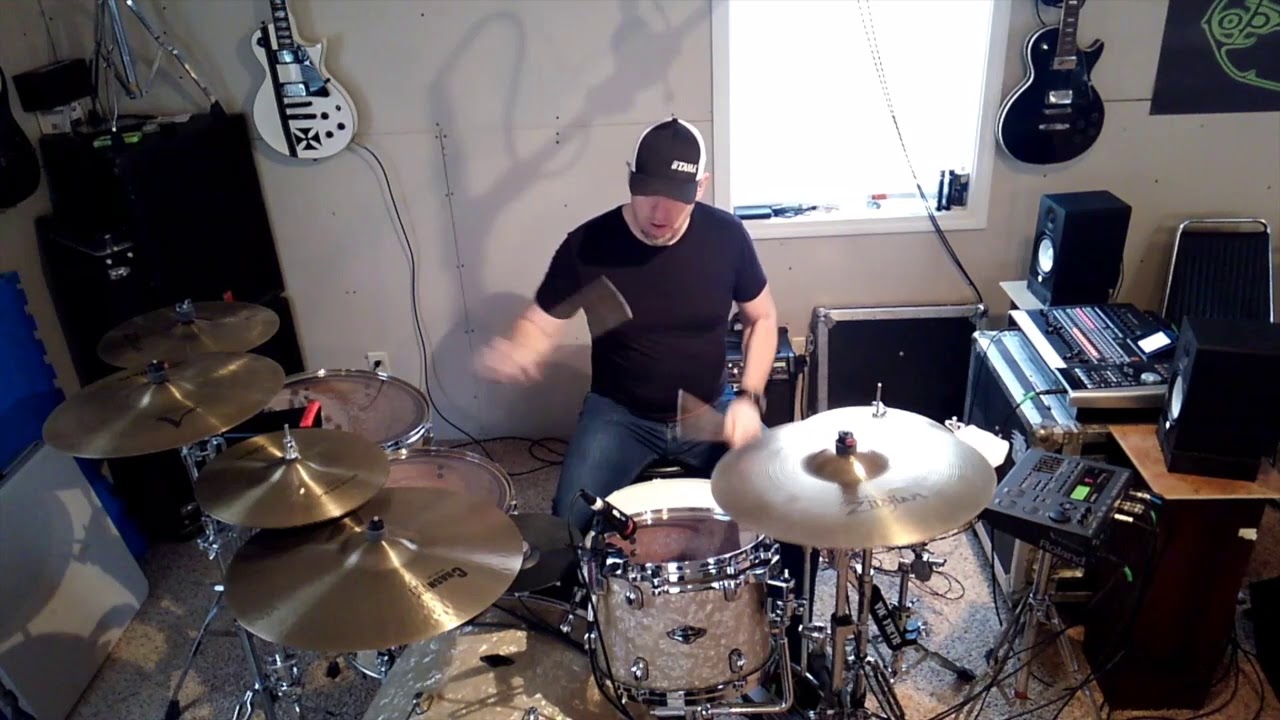 Darren Cobb Drum Solo - YouTube