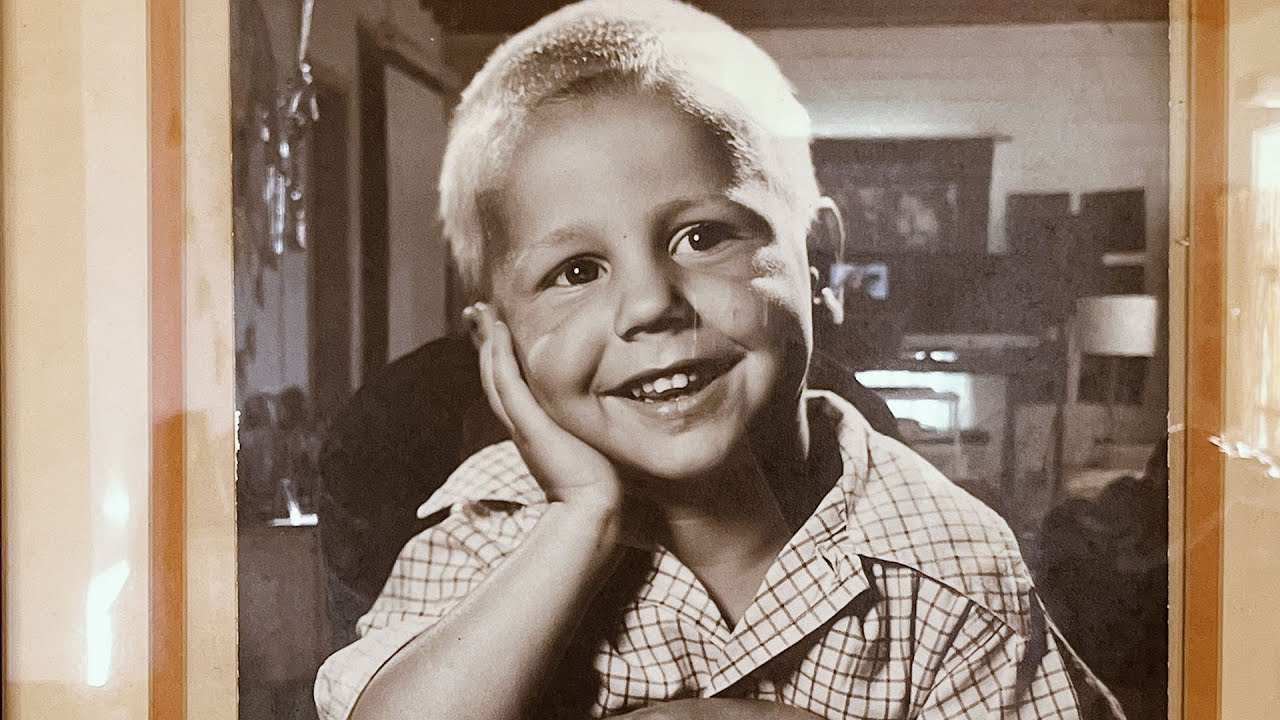 birdshield - sunshine lies feat. AJ Perdomo (official video) - YouTube