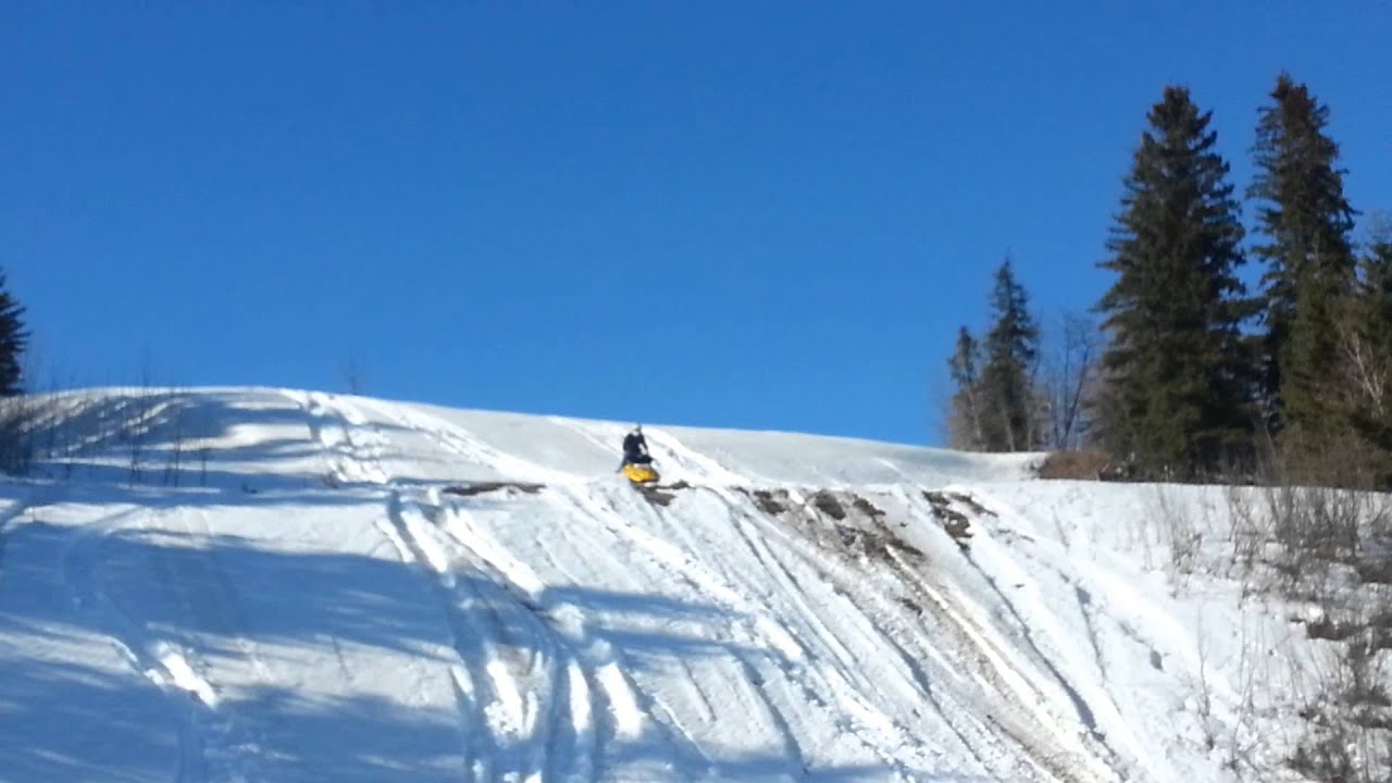 2001 summit 800 climbing a river bank - YouTube