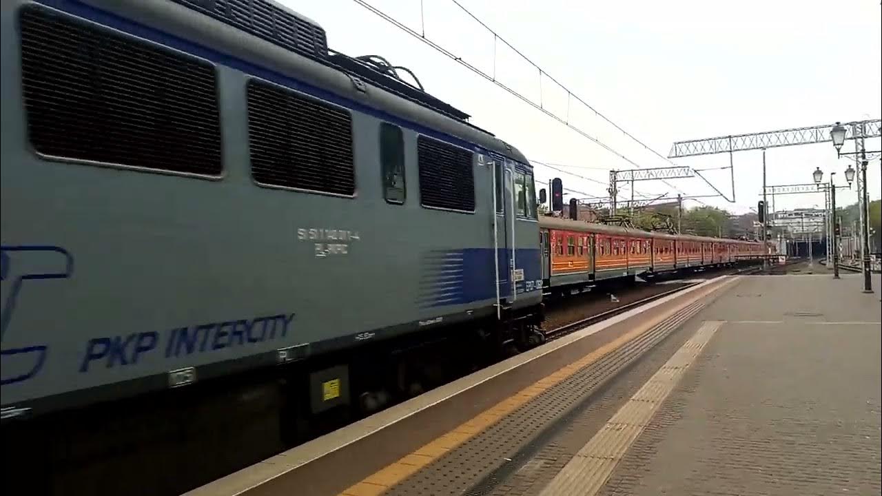 EP07-1068 z TLK Kociewie odjeżdża z Gdynii Głównej + Wjazd opóźnionego Regio 2x EN57 - YouTube