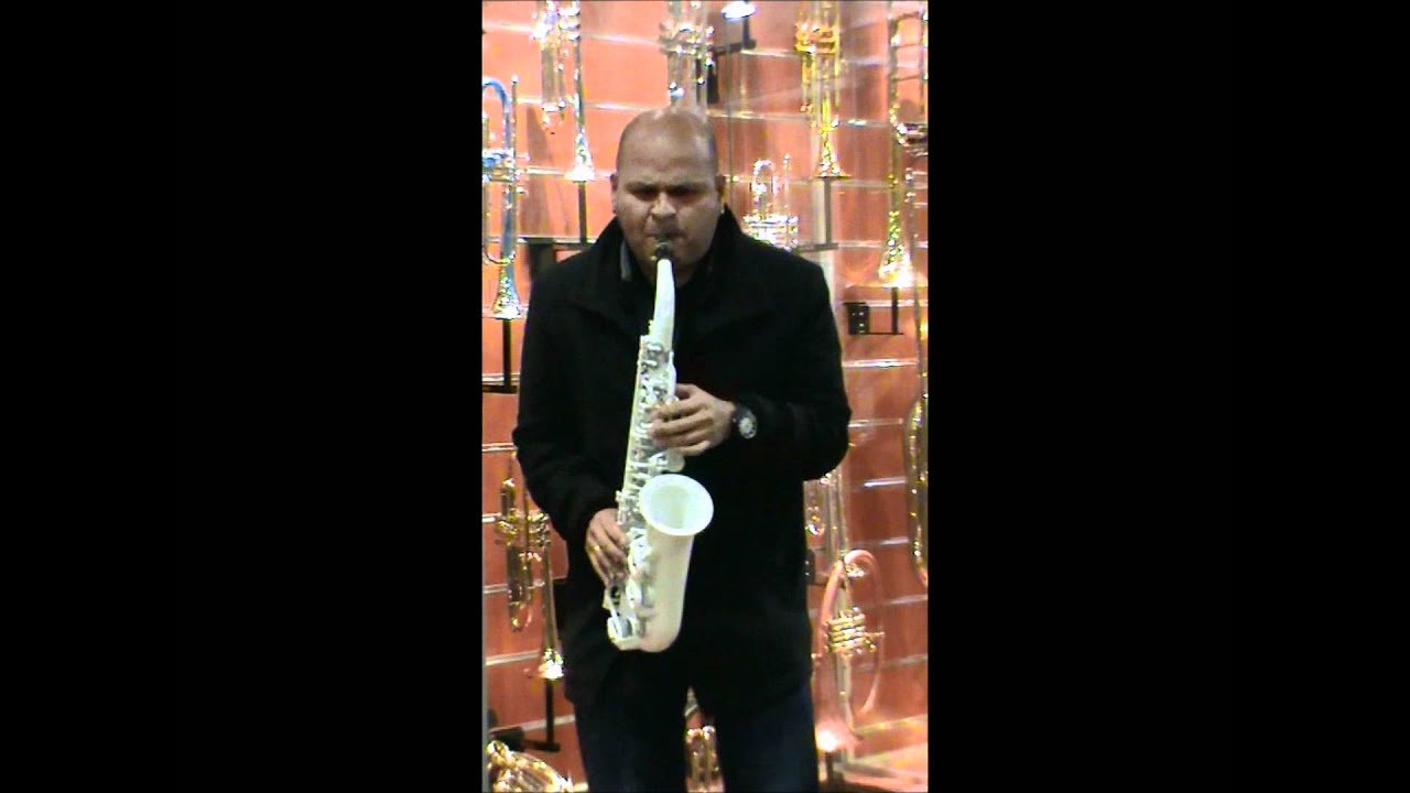GALLERY TRUMPETS VIBRATO SAX A1 - YouTube
