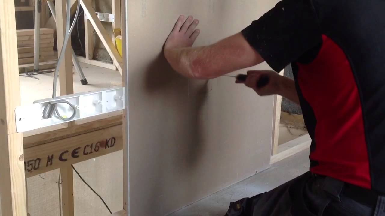 Studbox used to aid the Plasterer fitting the plaster board - YouTube