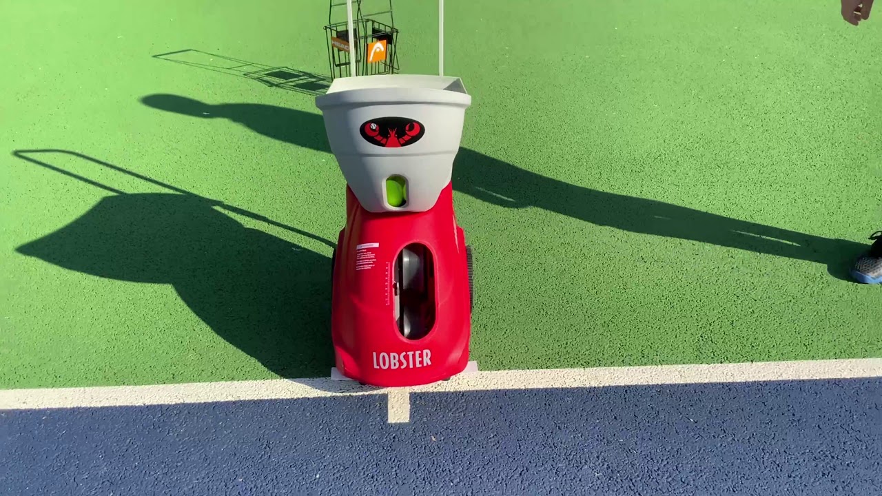 How to use the ball machine - YouTube