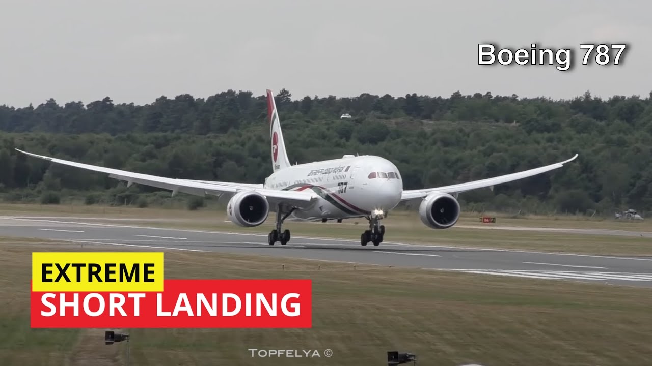 Extreme short landing Boeing 787 - YouTube