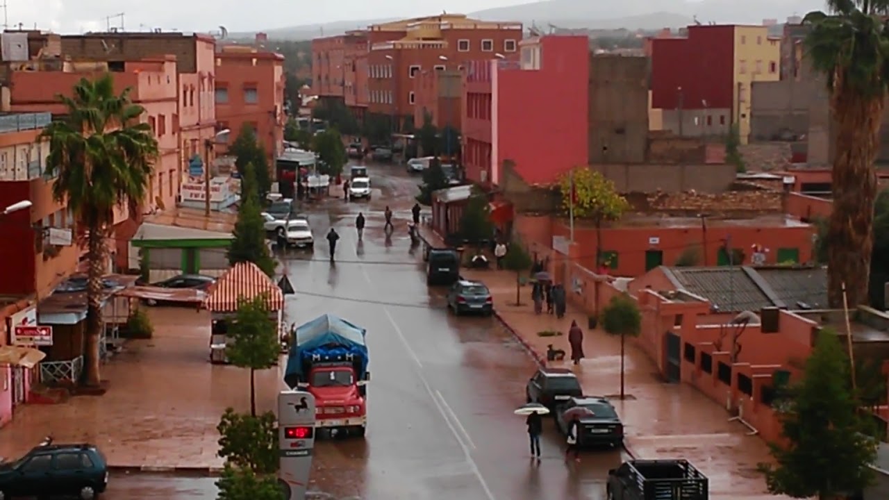 آيت اعتاب تحت المطر - 2016 - Ait attab - YouTube