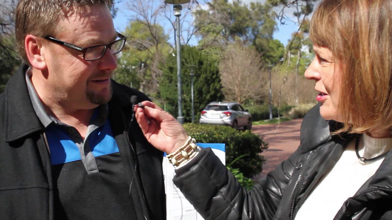 Meet Jane Reilly's weather watchers - YouTube