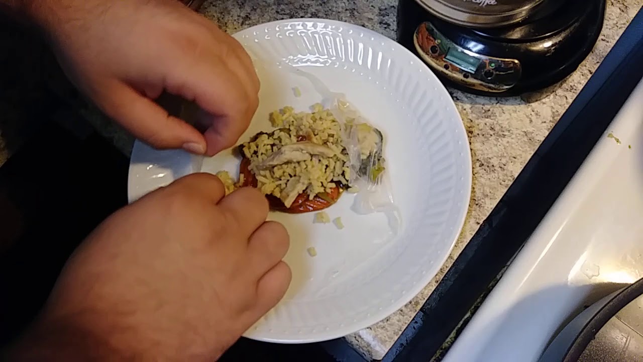 How to wrap your rice paper burrito - YouTube