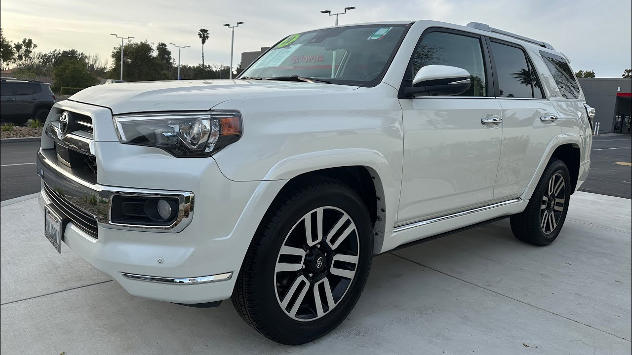 2020 Toyota 4Runner Limited Horn - YouTube