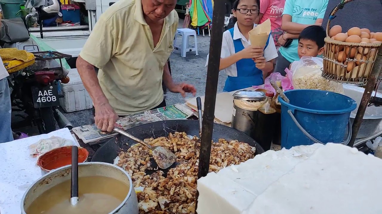 See what 30 years of cooking Char Koay Kak looks like. Malaysian Fried ...