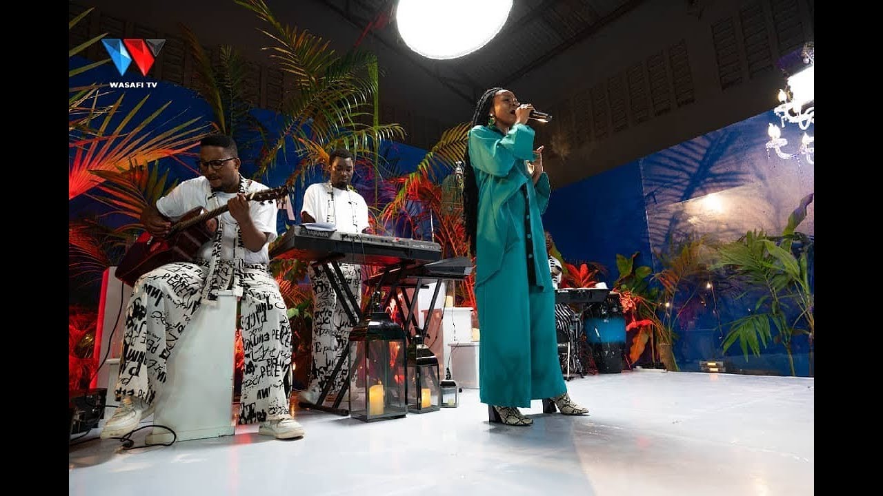 #LIVE : I AM ZUCHU EP LAUNCH (PART 3) - APRIL 12, 2020 - YouTube