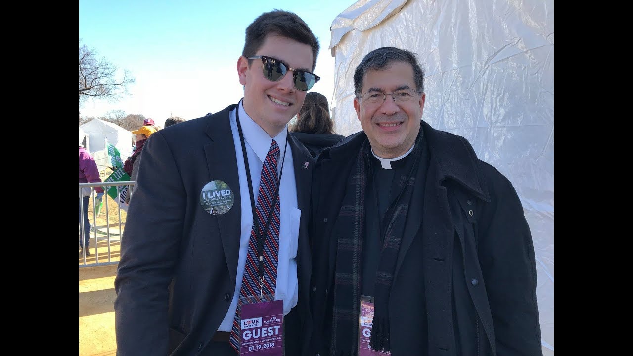 Entrevista con David Scotton - YouTube