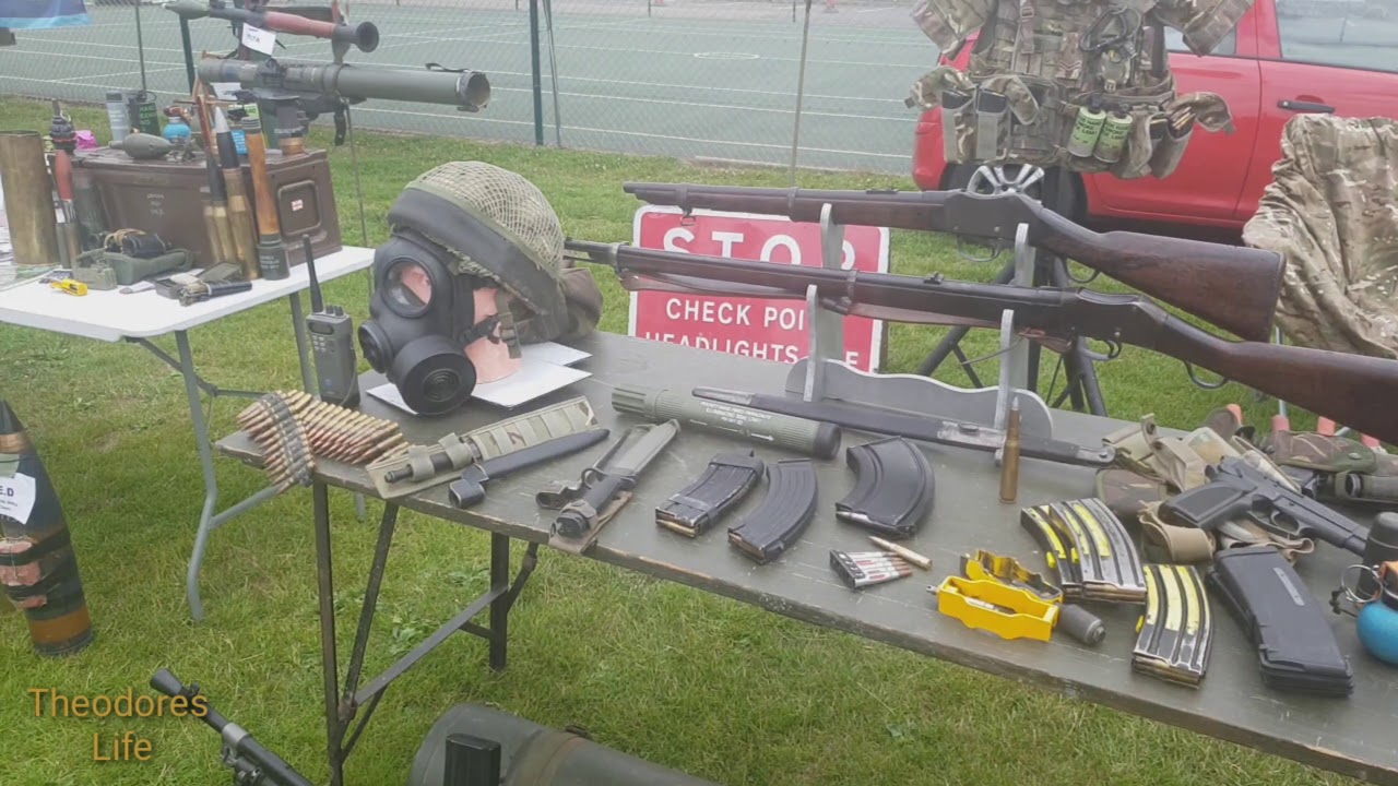 I got to see some really cool army stuff & guns - YouTube