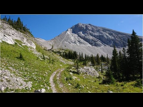 Andy Good Peak - Castle Wildland Provincial Park - Alberta, Canada ...