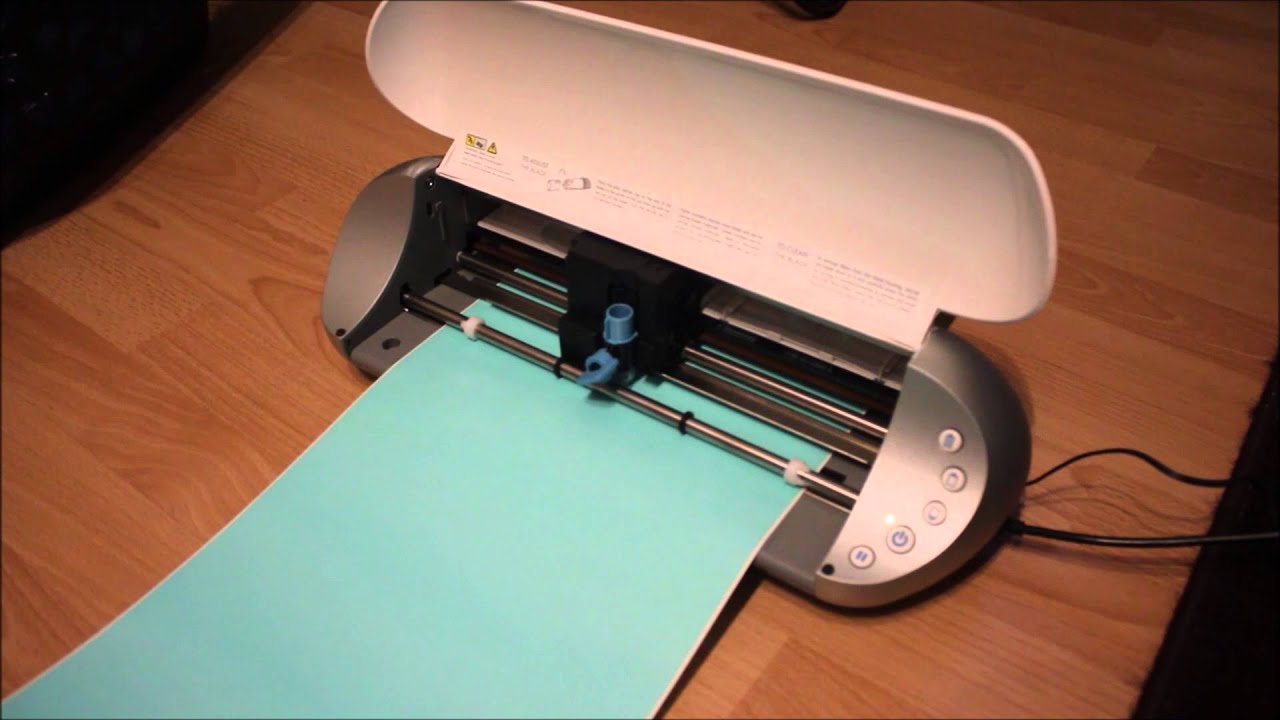 E.ON Solbar Logo Plotting - YouTube