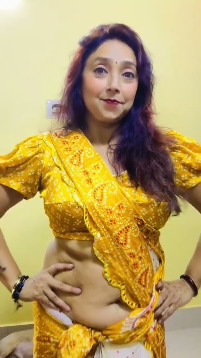 yellow saree #big #lambi nabhi low waist saree - YouTube