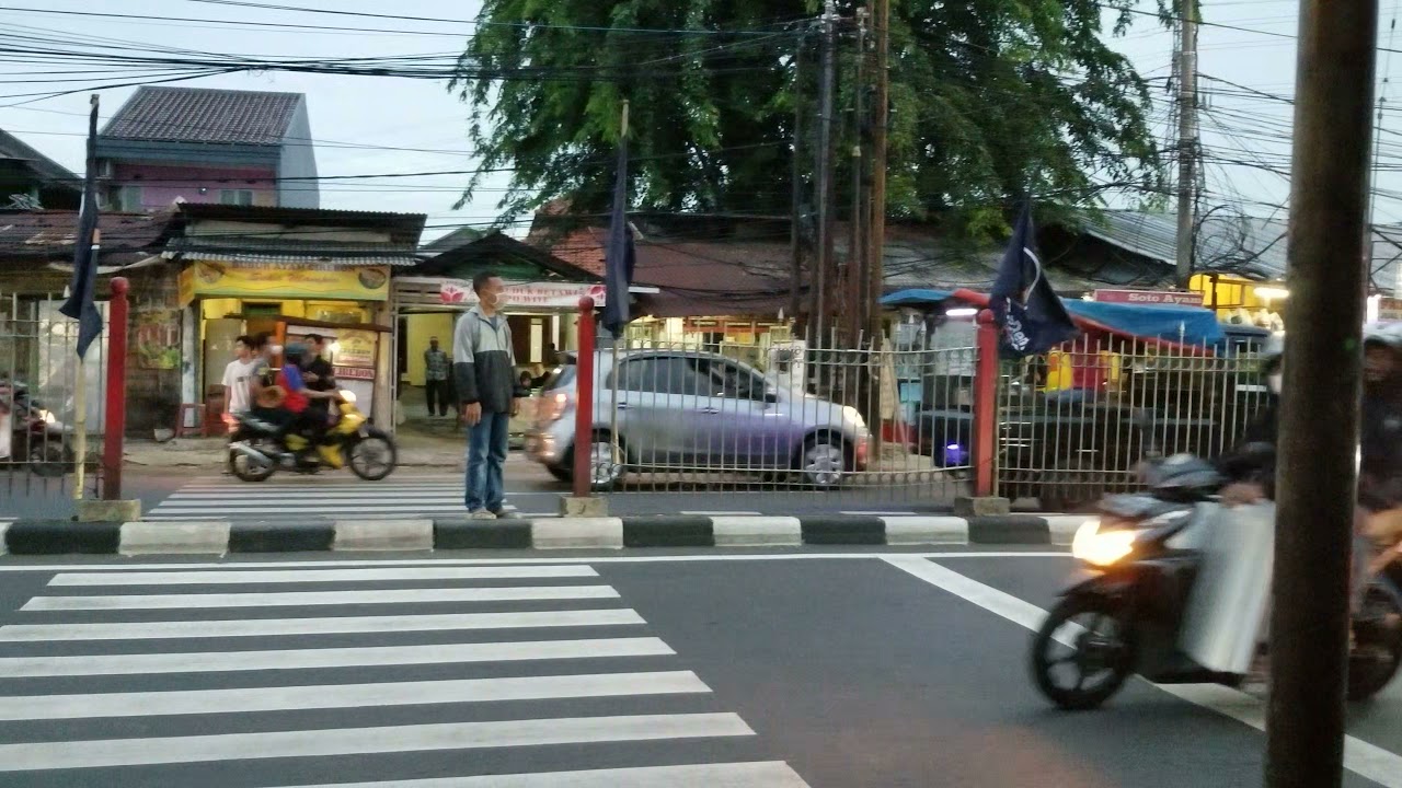 Depan Rumah Sakit Restu Kasih - YouTube