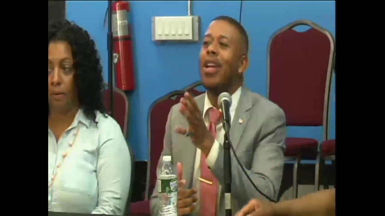 Darrell Bennett speaks at Rev. Al Sharpton's National Action Network ...