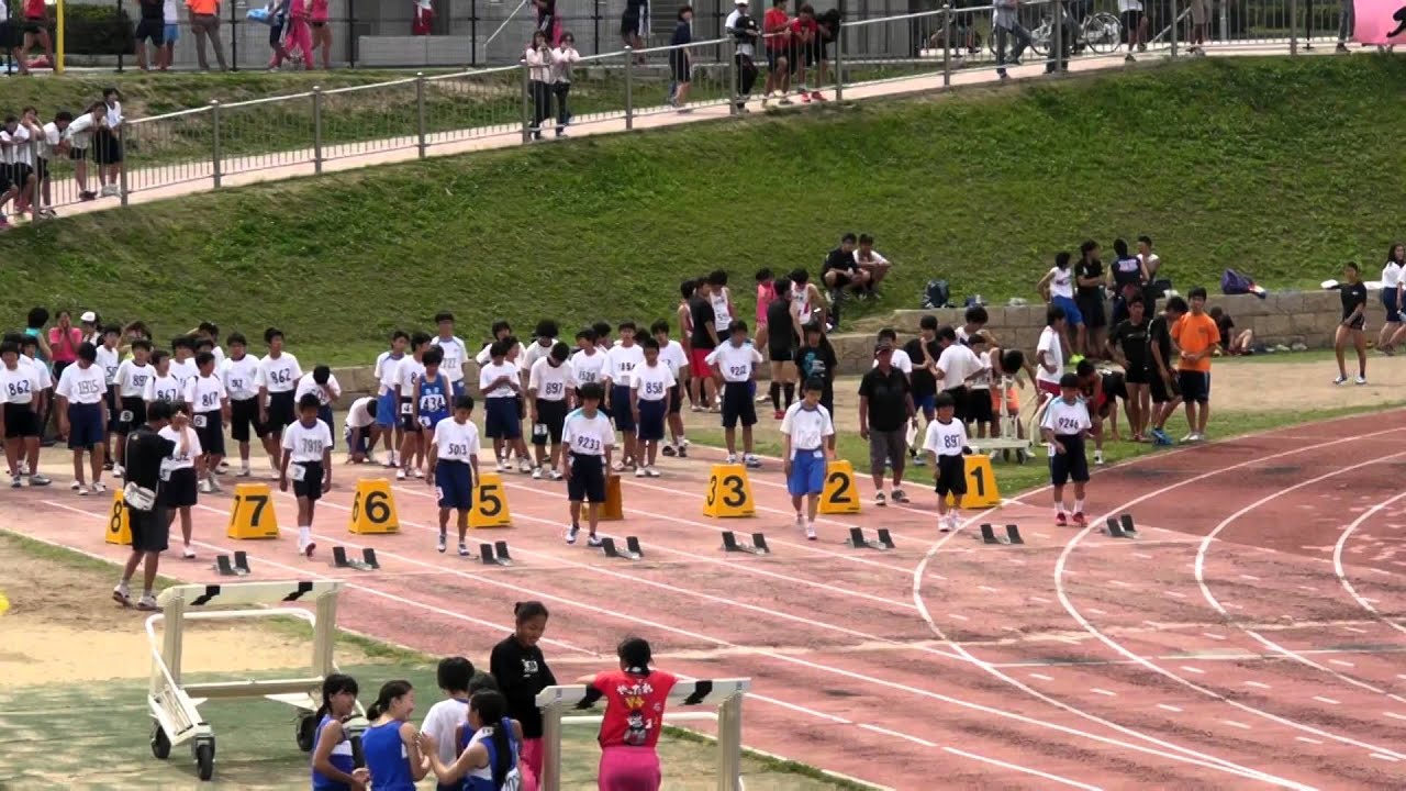 20140524 東大阪記録会 36 共通男子 100m 40組 タイスケ - YouTube