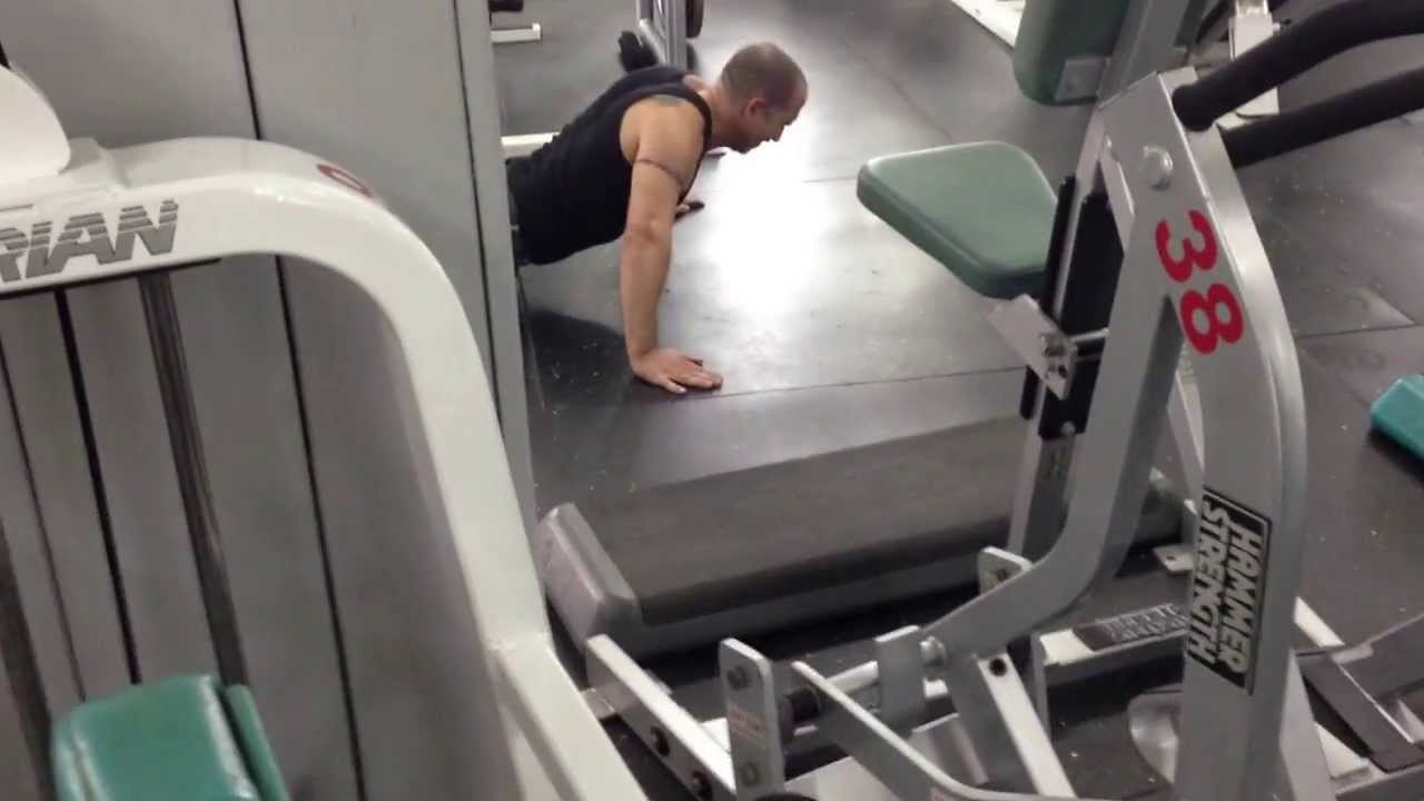 funny workout push ups - YouTube