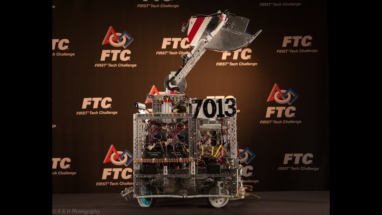 FTC 2015 World Record- 7013 Hot Wired Robotics and 724 RedNek Robotics ...