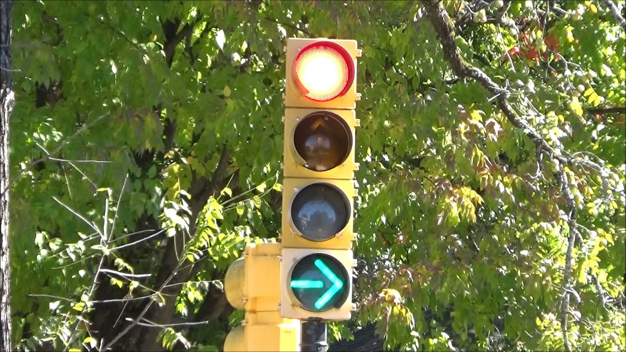 Winkomatic Traffic Light - YouTube
