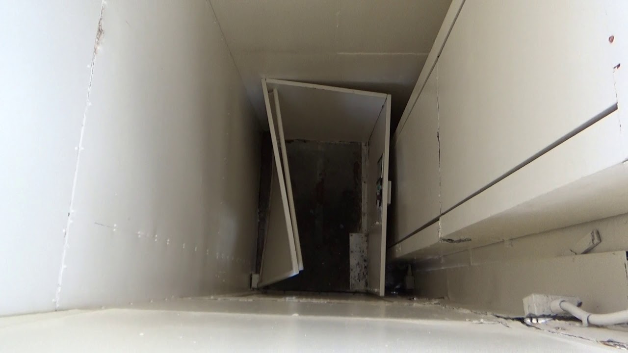 Wheelchair Lift Fail - YouTube