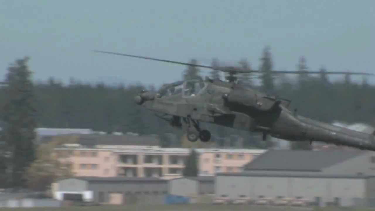 Here come the AH-64 Apache and UH-60 Black Hawk helicopters - YouTube
