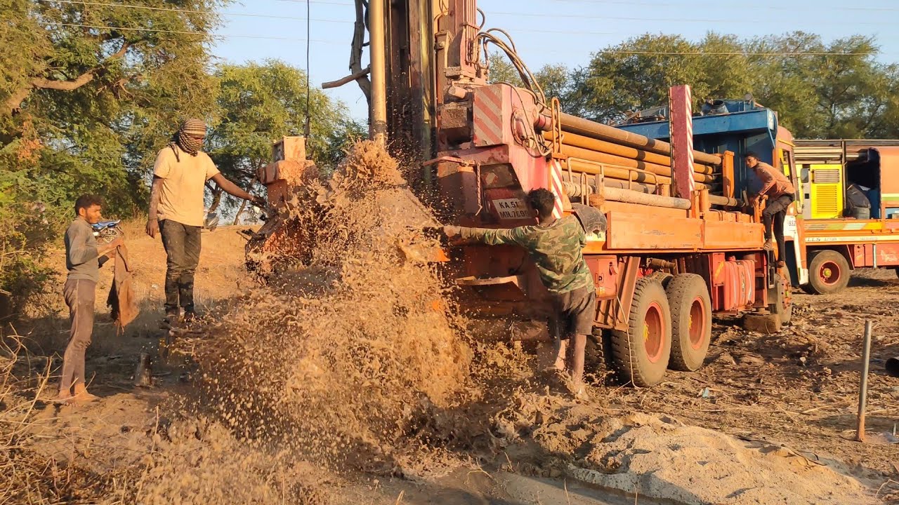 Borewell Drilling Water at 260 feet Full Pressure Ground Water Water ...