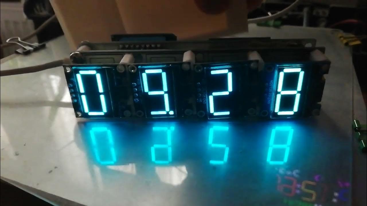 NTP clock with 7-segment numbers on 4 OLED displays (3) - YouTube