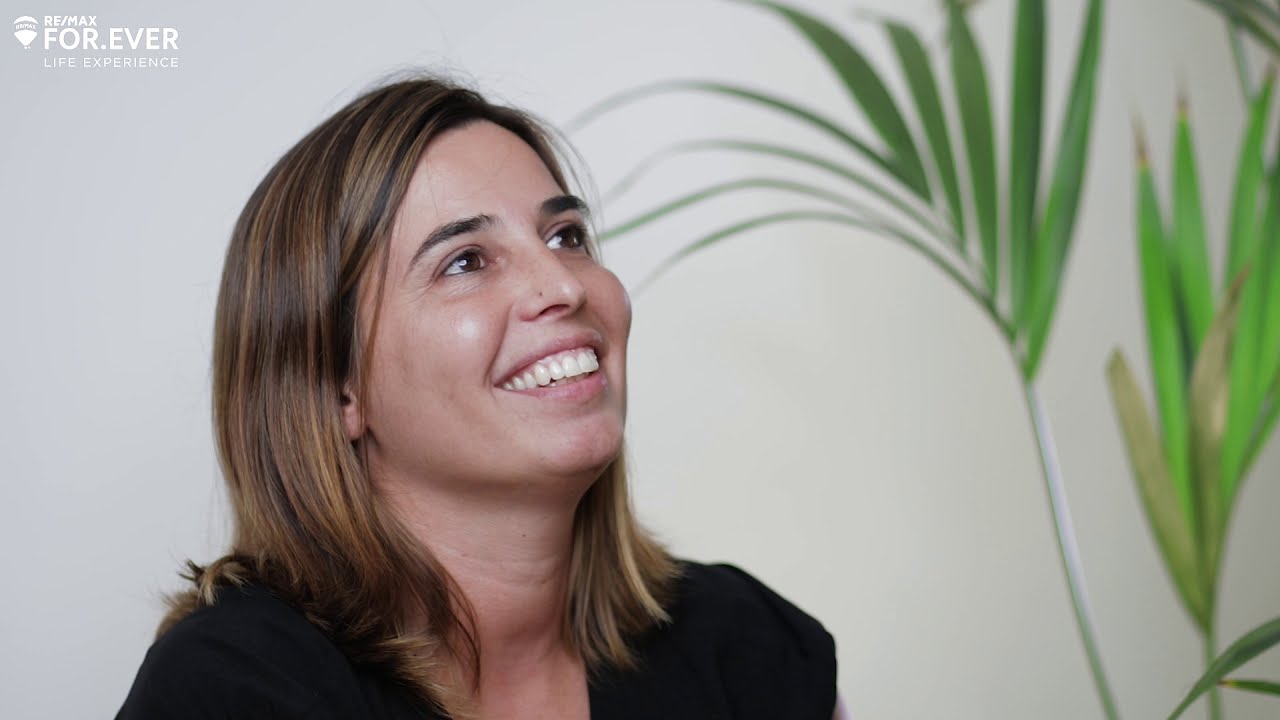Testemunhos Equipa Comercial - Consultora Inês Teixeira - YouTube