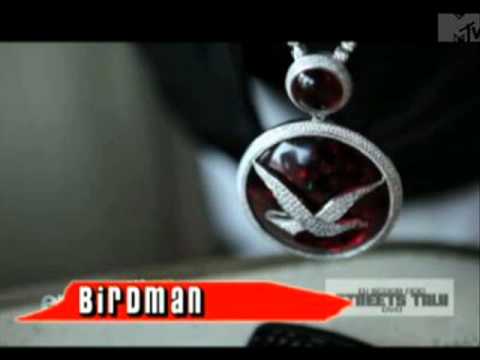 Birdman Shows Off 900-Karat Chain - YouTube