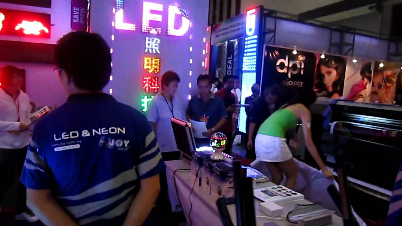 PWTC Signtech Exhibition - 15-18 July 2010 (2) - YouTube
