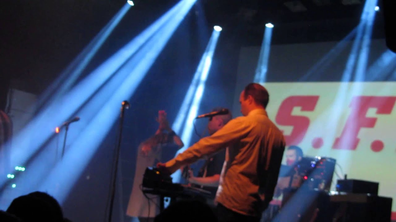 Pepe Deluxe - Salami Fever (Helsinki 16.2.2013) - YouTube
