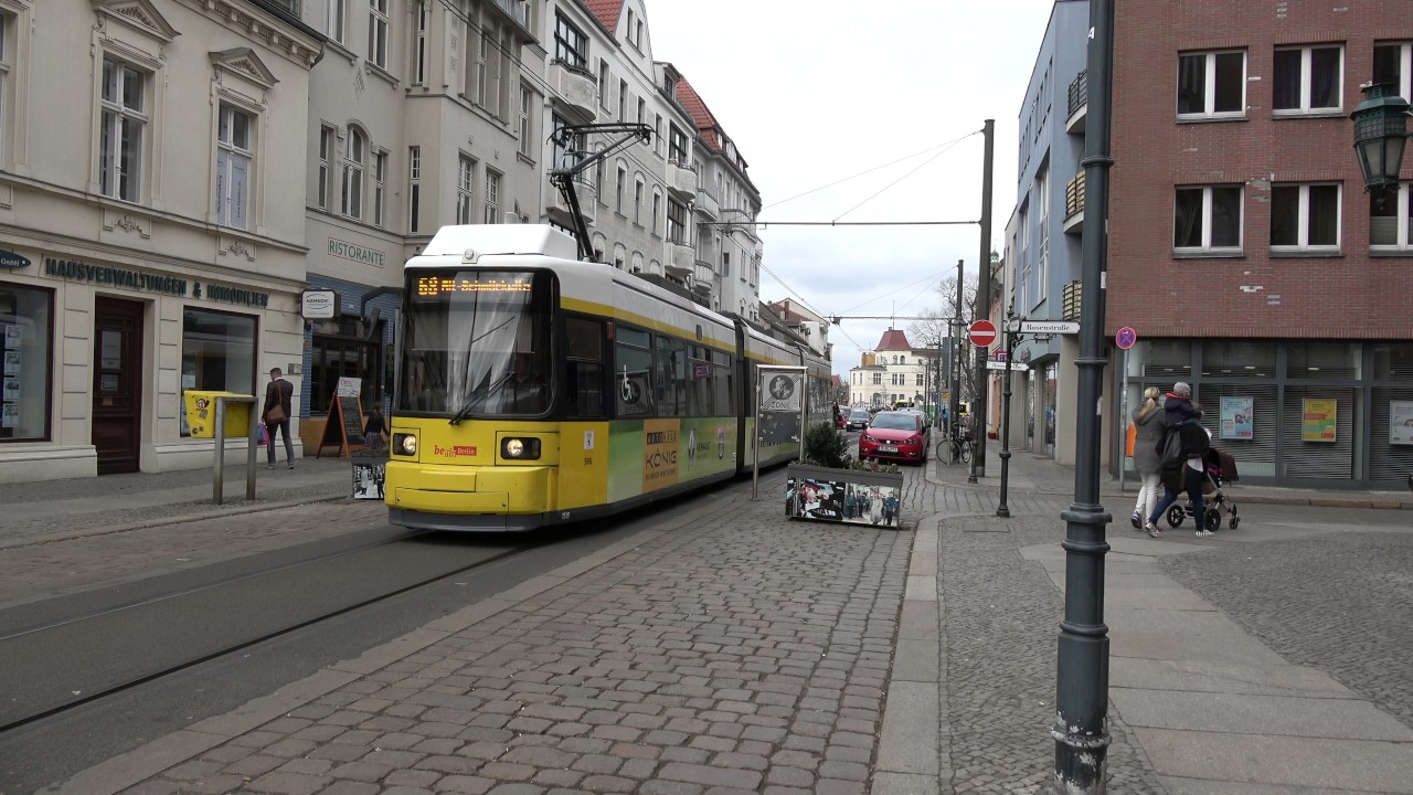 BVG Scania Citywide 4552, 4556 & AEG GT6N 1518 | Köpenick te Berlijn ...